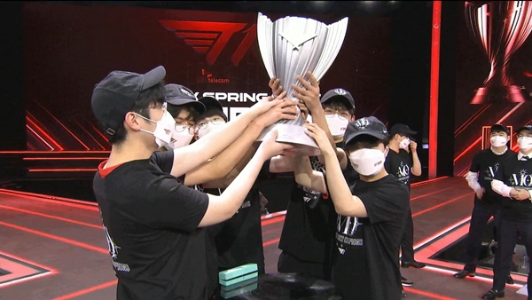 [LCK] T1, 리그 첫 전승 우승 및 V10 달성